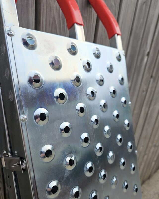 Folding Ramps Set (500kg) - compact and tough - Sheds Direct Ireland